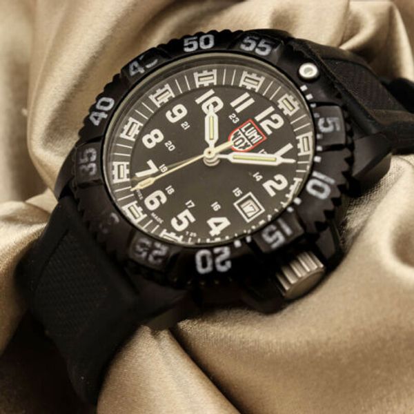 LUMINOX SWISS MADE NAVY SEALS COLORMARK 3050/3950 Black Rubber Men's ...