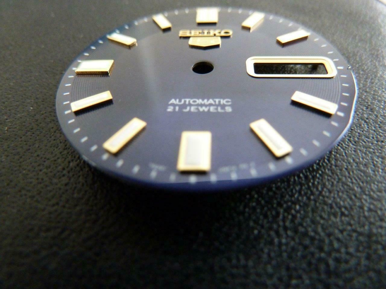 Seiko 5 Brand New Blue dial with Gilt Raised Indices SNKK11 | WatchCharts