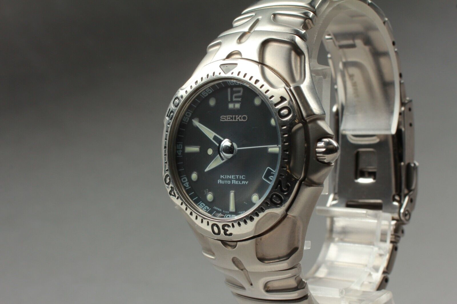 [ NEAR MINT ] SEIKO KINETIC AUTO RELAY 5J22-0A50 200M Black Dial Watch JAPAN JDM | WatchCharts