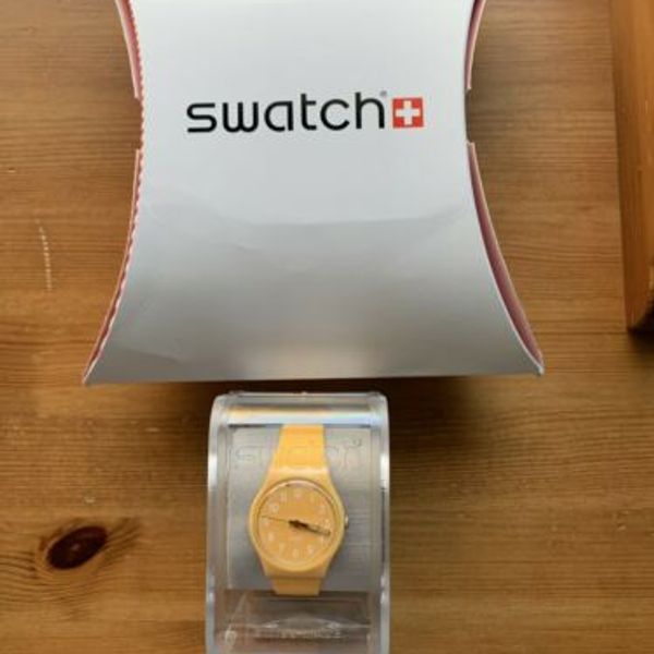 Unisex Swatch Flaky Yellow Watch GJ132 | WatchCharts Marketplace