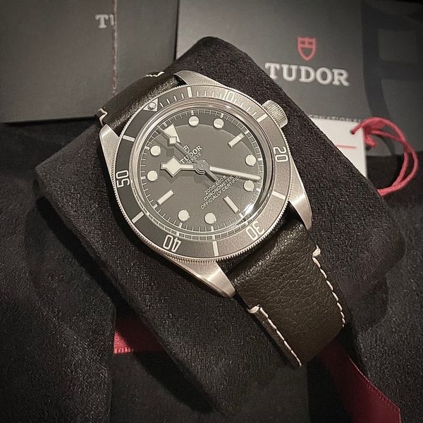 FS: Tudor BB58 925 Silver New Unworn Black Bay Fifty Eight Taupe ...