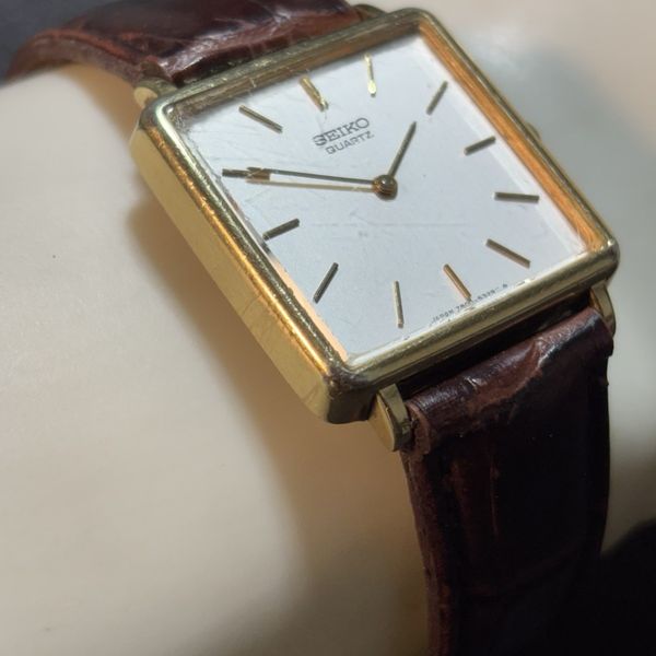 Vintage Seiko Square Menâ s Watch Gold Tone Quartz Wristwatch Silver ...