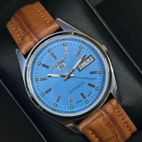 1970's Automatic Seiko5 Vintage Day/Date Blue Dial 37.mm Wrist Watch 17.J Japani | WatchCharts ...