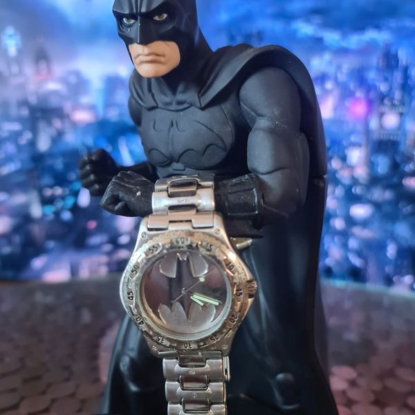 Rare Fossil By Warner Bros Batman Quartz Watch AND Batman Shower Gel ...