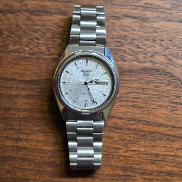 Vintage SEIKO 5 Automatic Menâ s Day Date Watch 7009-3040 F 37mm | WatchCharts Marketplace