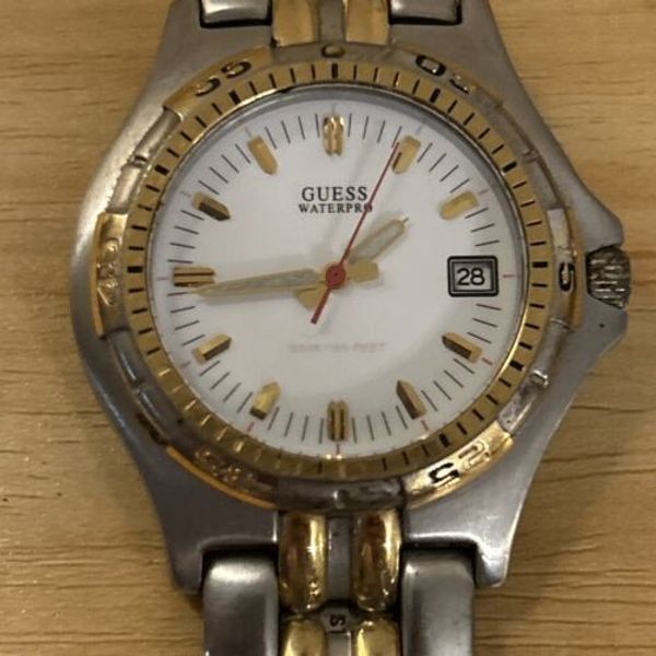 Guess Waterpro 50M Mens Stainless Steel Watch Runs Silver And Gold Tone ...