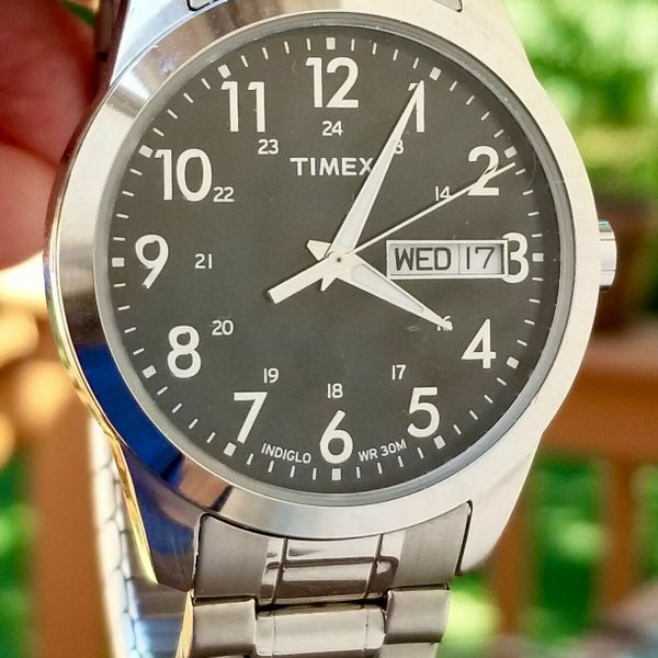 Timex Mens Watch New Battery Keeps Perfect Time Day Date, Stretch Band ...