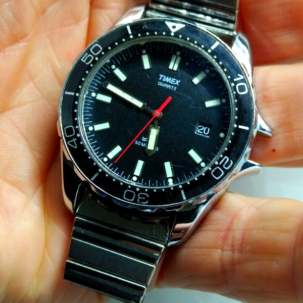 VINTAGE TIMEX QUARTZ DIVING WATCH GOOD RUNNING CONDITION BUT NEEDS NEW ...