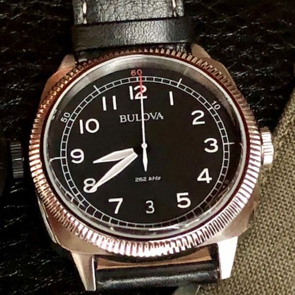 FSO: Bulova 262 kHz "Military" HAQ -- excellent condition, extra strap ...