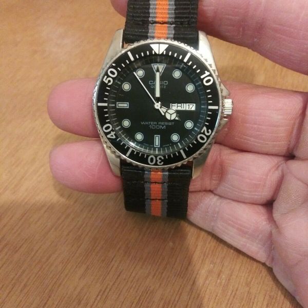 Vintage Casio MQ-550 Swiss ETA 555.422 Movement 100M Divers Watch Nice ...
