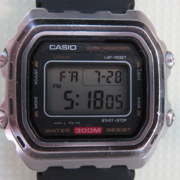 [WTS] Casio DW-300, Rare, Vintage, 300M water resistant tank of a watch ...