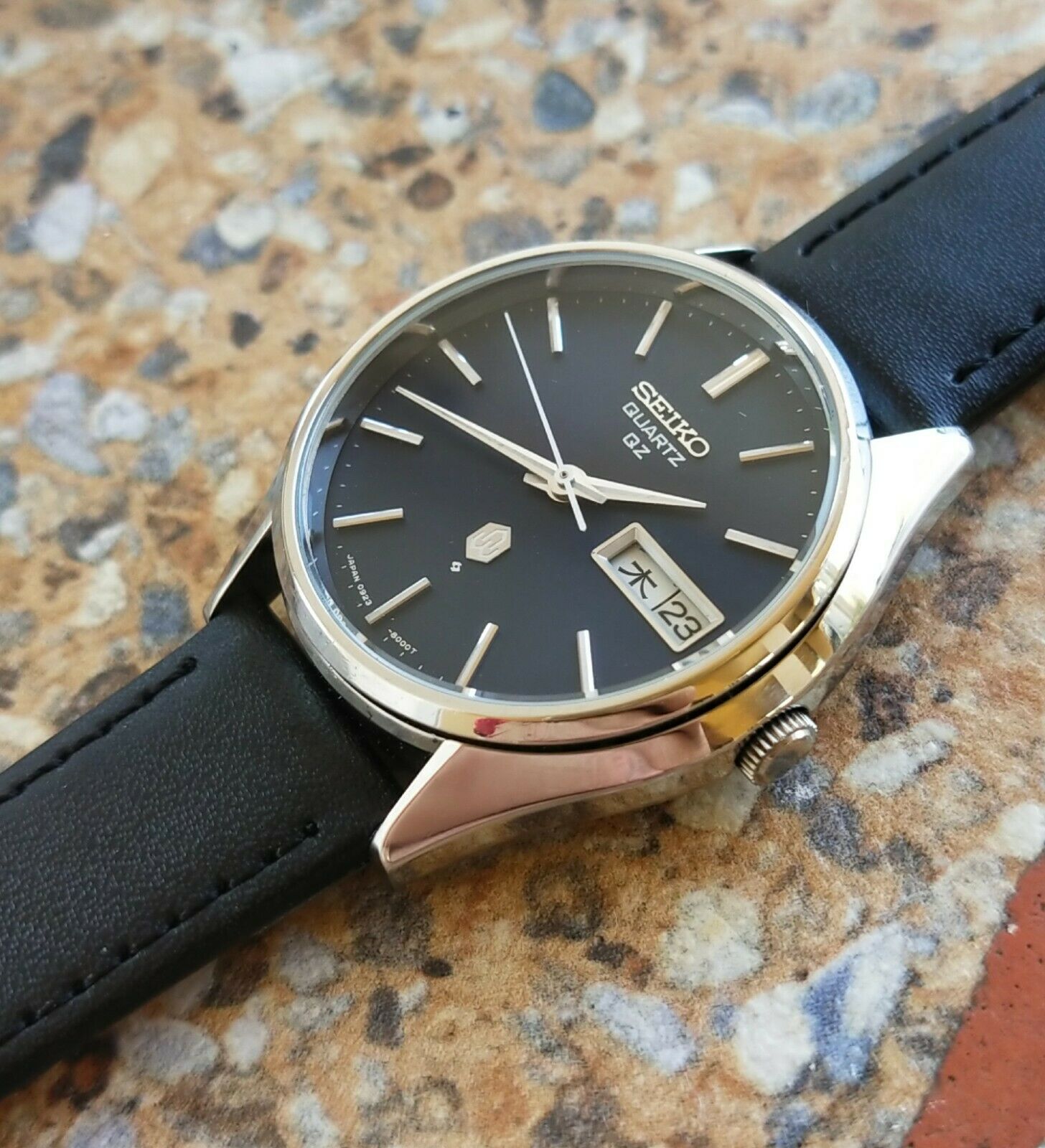 Seiko QZ 0923-8010 Price, Specs, Market Insights | WatchCharts