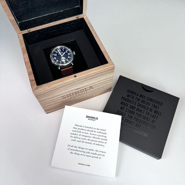 SHINOLA The Runwell-Midnight Blue Dial red-Leather Strap Men's Watch ...