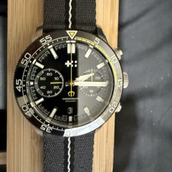 Christopher Ward C60 Chronograph 2024 â Bumblebeastâ | WatchCharts ...