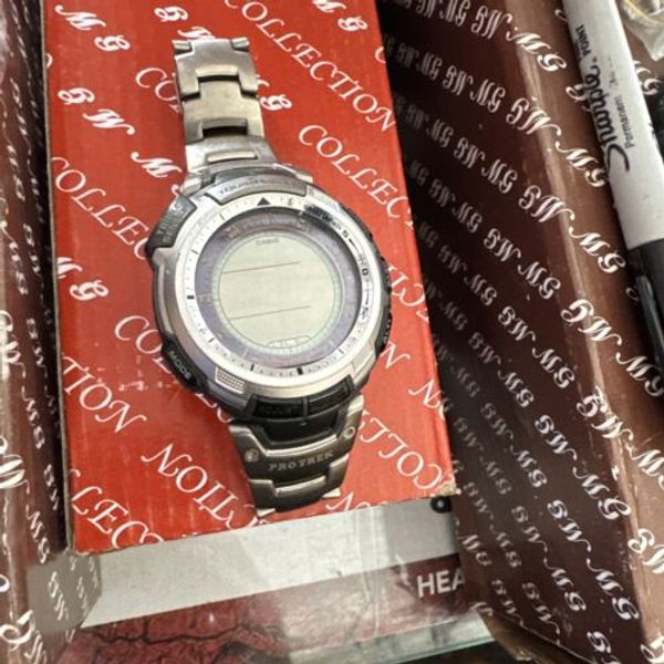 Casio ProTrek Tough Solar PRG-110T TRIPLE SENSOR ALT COMP Men's Watch ...