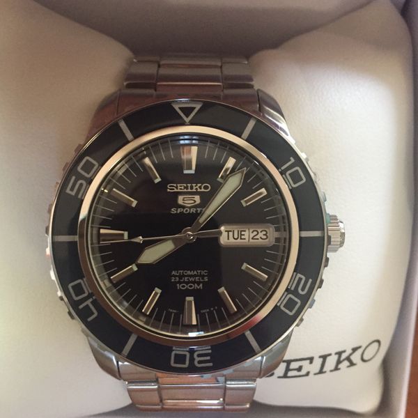 FS: Seiko SNZH53 | WatchCharts