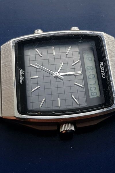 Seiko SilverWave H557-5240 Price, Specs, Market Insights | WatchCharts