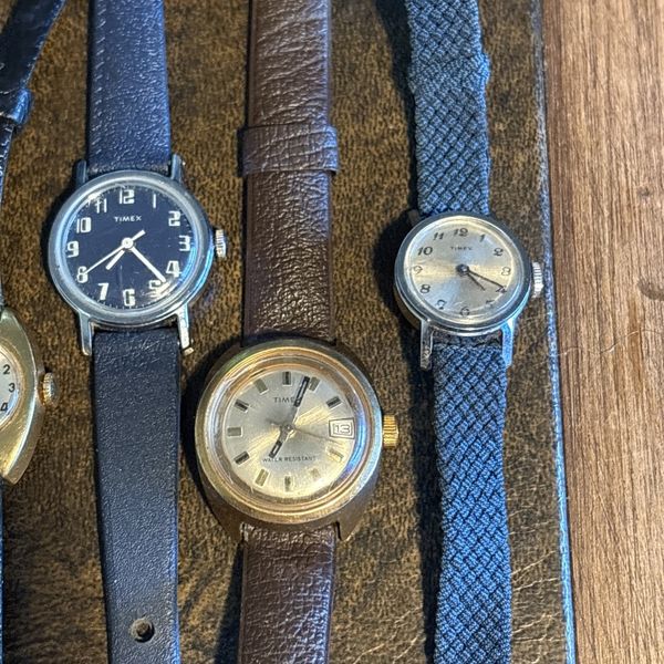 Lot of 19 Vintage Timex Womenâ s Assorted Mechanical Watches Hand-Wind ...