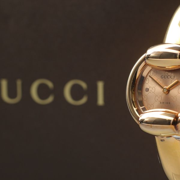 [Near MINT / Box Papers] Vintage Gucci 1400L Gold Dial GG Quartz Ladies ...