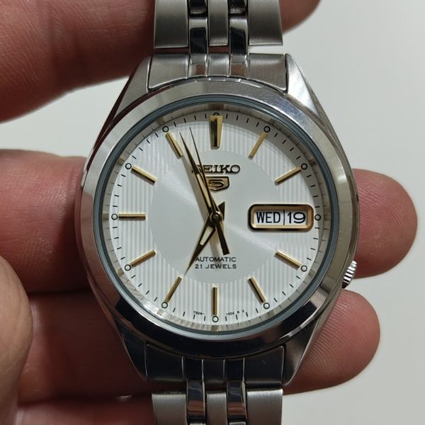 SEIKO Serie 5 SNKL17K1 | WatchCharts Marketplace