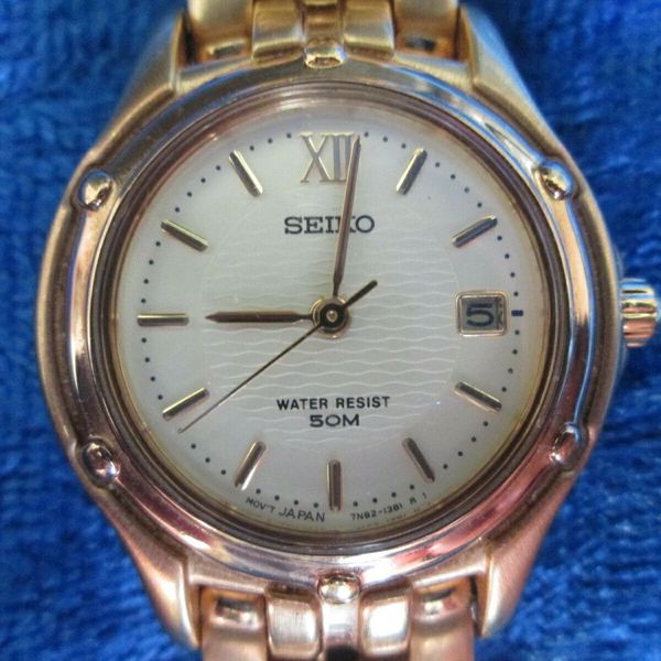 Seiko 7n82-1381 Ladies Quartz Date Watch W Seiko Gold Tone Bracelet ...