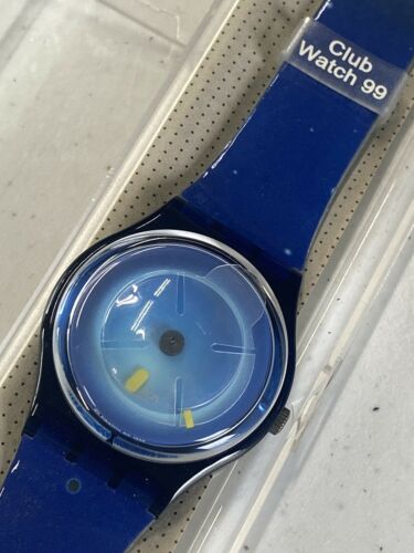 Swatch Watch Space Dreams GZ160 Collectors Club 1999 | WatchCharts