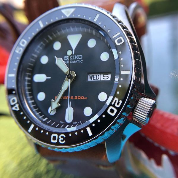 [WTS] Modded Seiko SKX with Lumed Ceramic Bezel Insert, 3 straps, just ...
