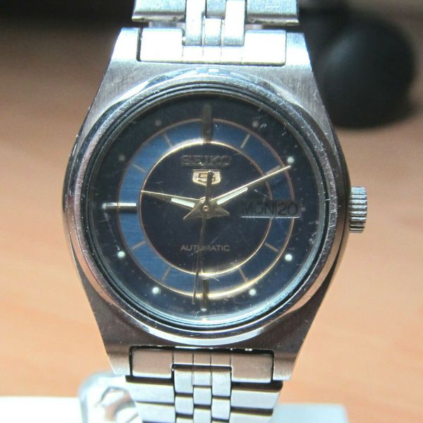 Vintage ladies Seiko 5 automatic wristwatch 4206 – 0600 A4 ...
