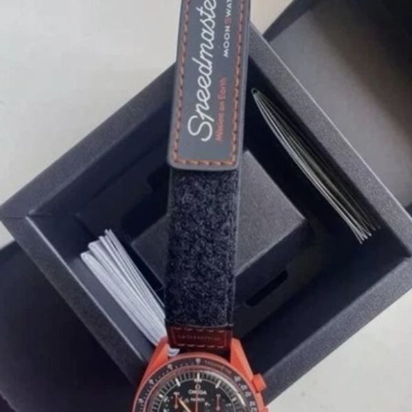 OMEGA x Swatch MoonSwatch Mission to the Earth LAVA Moon Watch -With ...