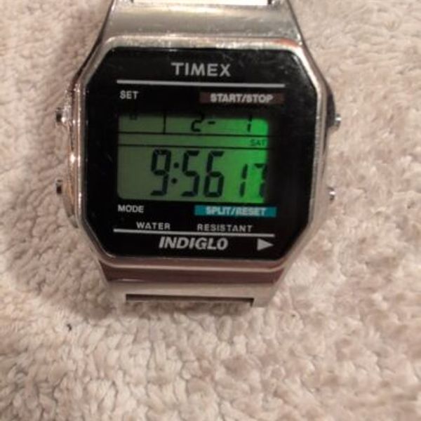 TIMEX Indiglo Silver Tone 555 44 Digital Watch, Stretch Band - Works ...