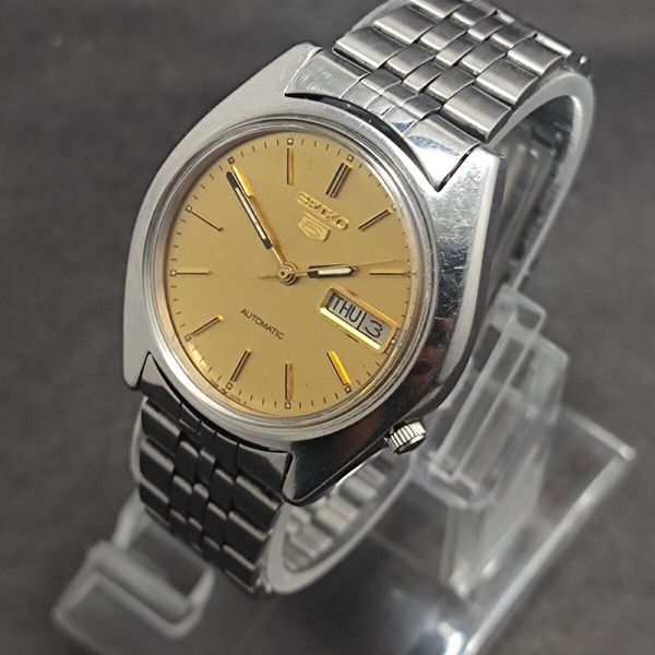 Vintage Seiko 5 Automatic 17 Jewels cal.7009A Day Date Men;s Wrist Watch | WatchCharts