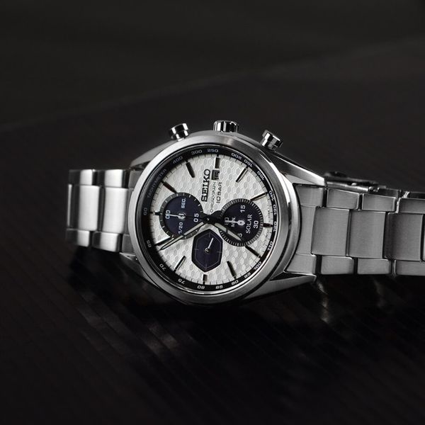 BNIB Seiko X Machinna Sportiva Panda ???? Dial Solar Chronograph Men's ...