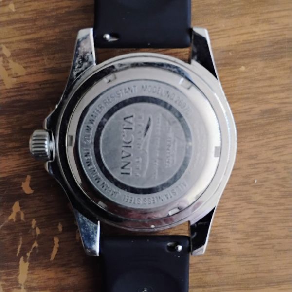 1 Invicta Wristwatch Battery Runs | WatchCharts Marketplace