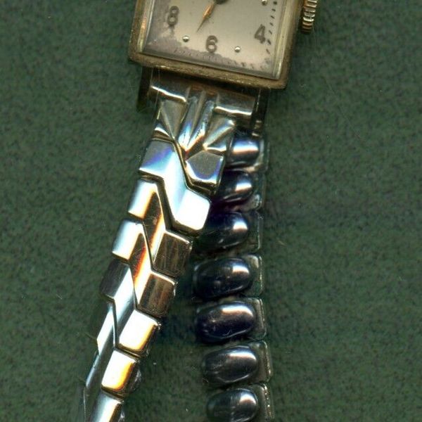 1949 Longines Ladies Original Square Face 18K Gold Vintage Wristwatch ...