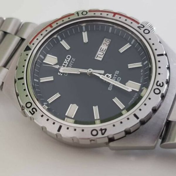 Seiko 7123-8219 Sports 100 Vintage Quartz Watch | WatchCharts Marketplace
