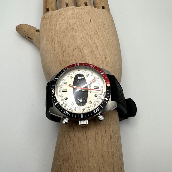 Bulova Archive Series Surfboard Chronograph Quartz Diver's 98A252 Men's ...