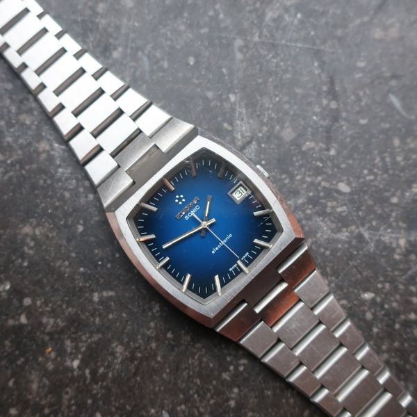 SOLD Eterna Sonic Electronic Blue dial - 70s - 190 Euro | WatchCharts ...