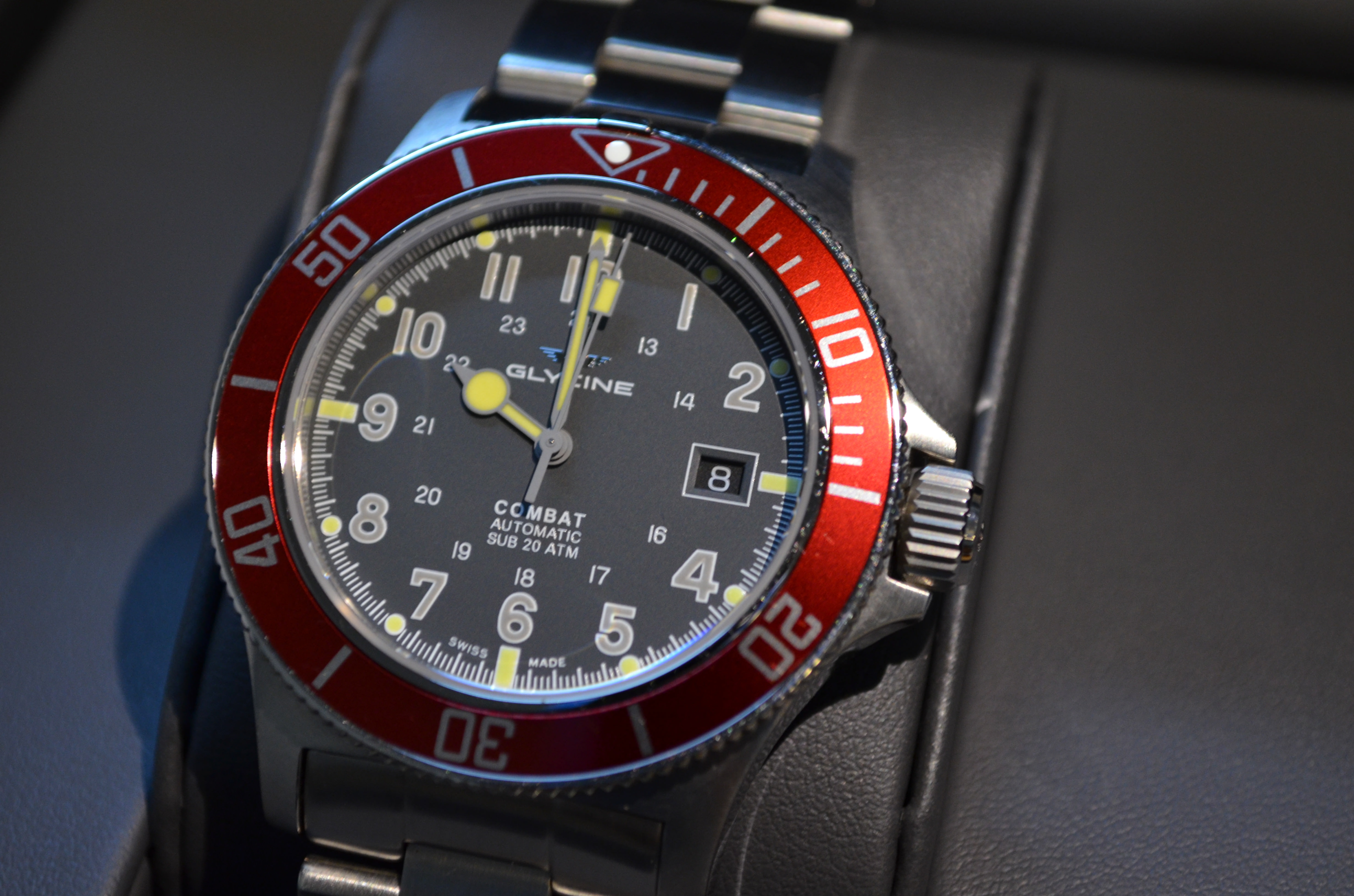 [SOLD]: Glycine Combat Sub 42mm Gray Dial Red Bezel, Arabic Numerals ...