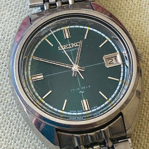 Vintage SEIKO 7005-7100 17 Jewels Automatic Date Men's Watch w/ GREEN DIAL Runs | WatchCharts ...