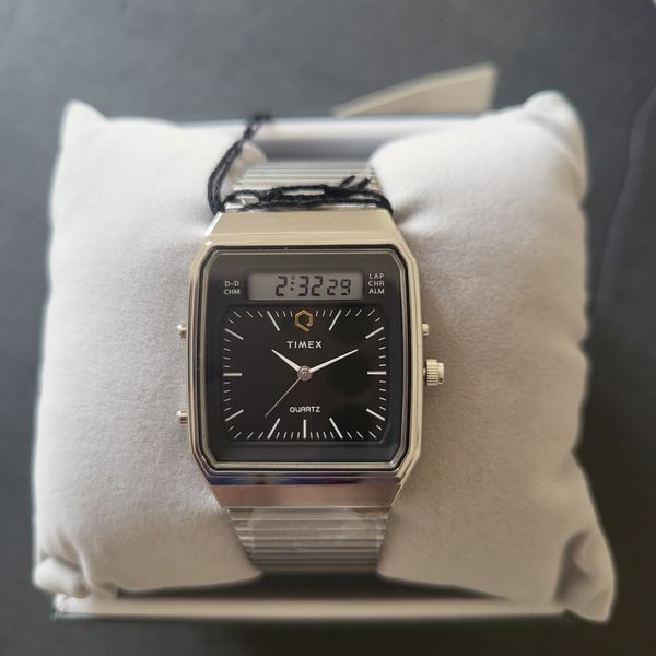 Q Timex 1982 Reissue Ana-Digi 33mm stainless steel bracelet watch ...