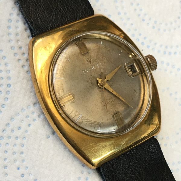 Men's rare Vintage Invicta Watch Incabloc 17 Jewels runs but not ...