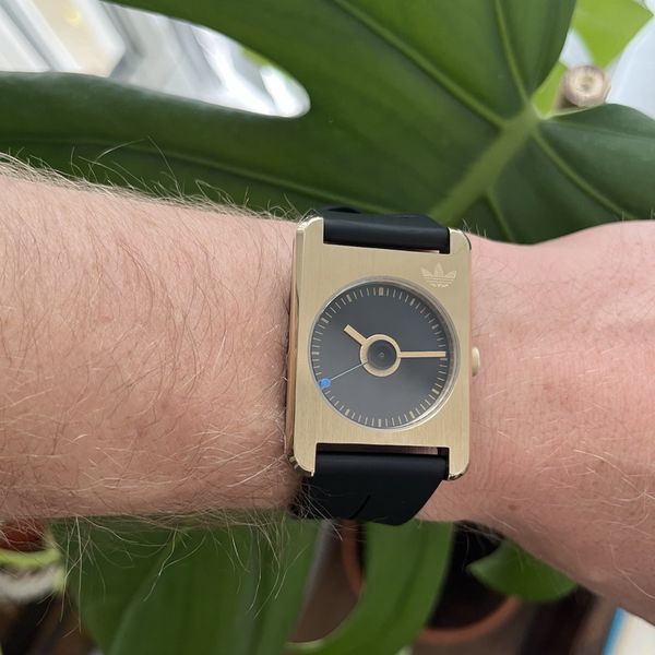 Adidas Retro Pop One Gold Tone Timex Tank Watch Black Strap plus Gold ...