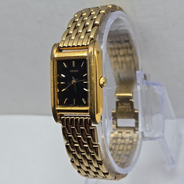 Vintage Seiko Tank Black Dial Ladies Watch Gold Tone V401-5650 - New Battery | WatchCharts ...