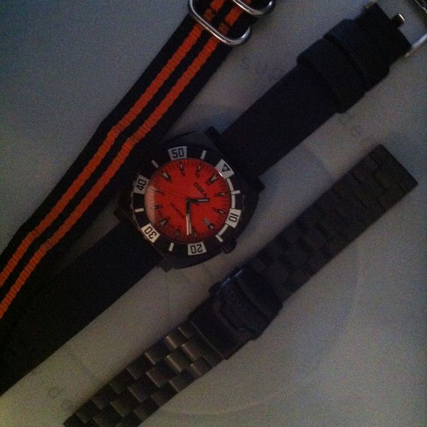 Doxa Aquaman Orange dial PVD - Seiko skx007 Yellow Soxa mod - Canada ...