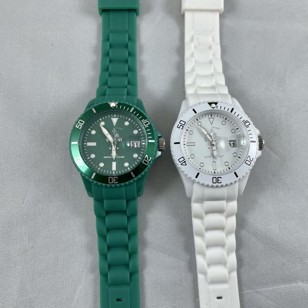 40mm Plastic dive watches [$15 USD] | WatchCharts Marketplace