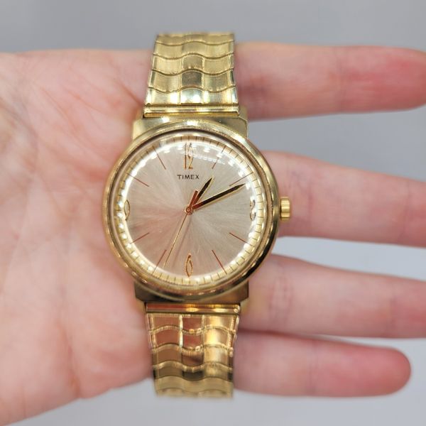 Timex Marlin Gold Tone Analog Water Resistant Watch W Stretch Band ...