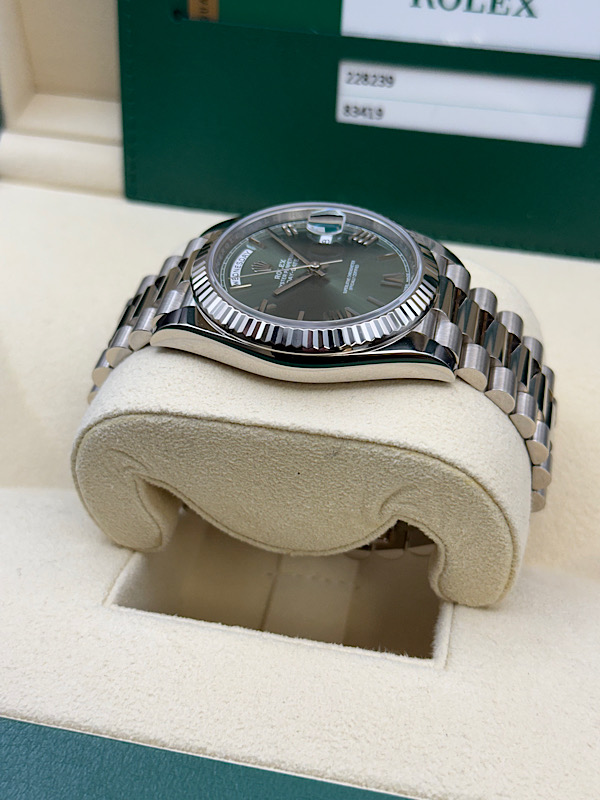 FS: 228236 Rolex Day Date White Gold Olive Dial COMPLETE SET ...