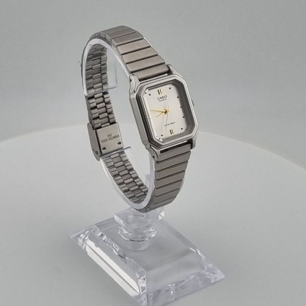 Casio LQ-400D Ladies Collection Silver Colour Bracelet Watch. Casio LQ-400D-7AEF | WatchCharts ...