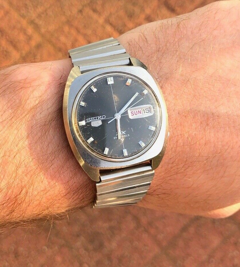 Vintage Seiko DX 25 Jewels Automatic 6106-7010 Grey Sunburst RUNS with Problems | WatchCharts ...