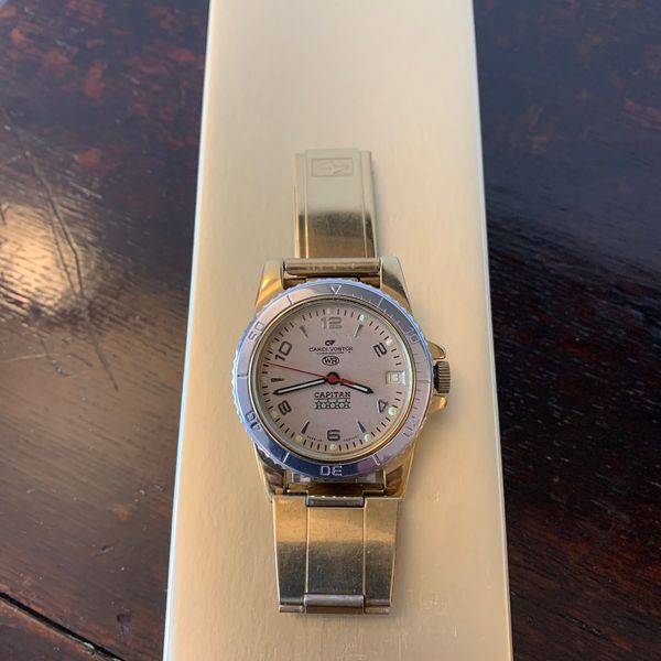 Cardi Vostok 17 jewels Mechanical watch with Day Calendar function ...